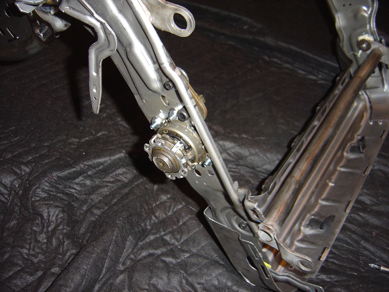 I added a new handle to the '08 | PriusChat