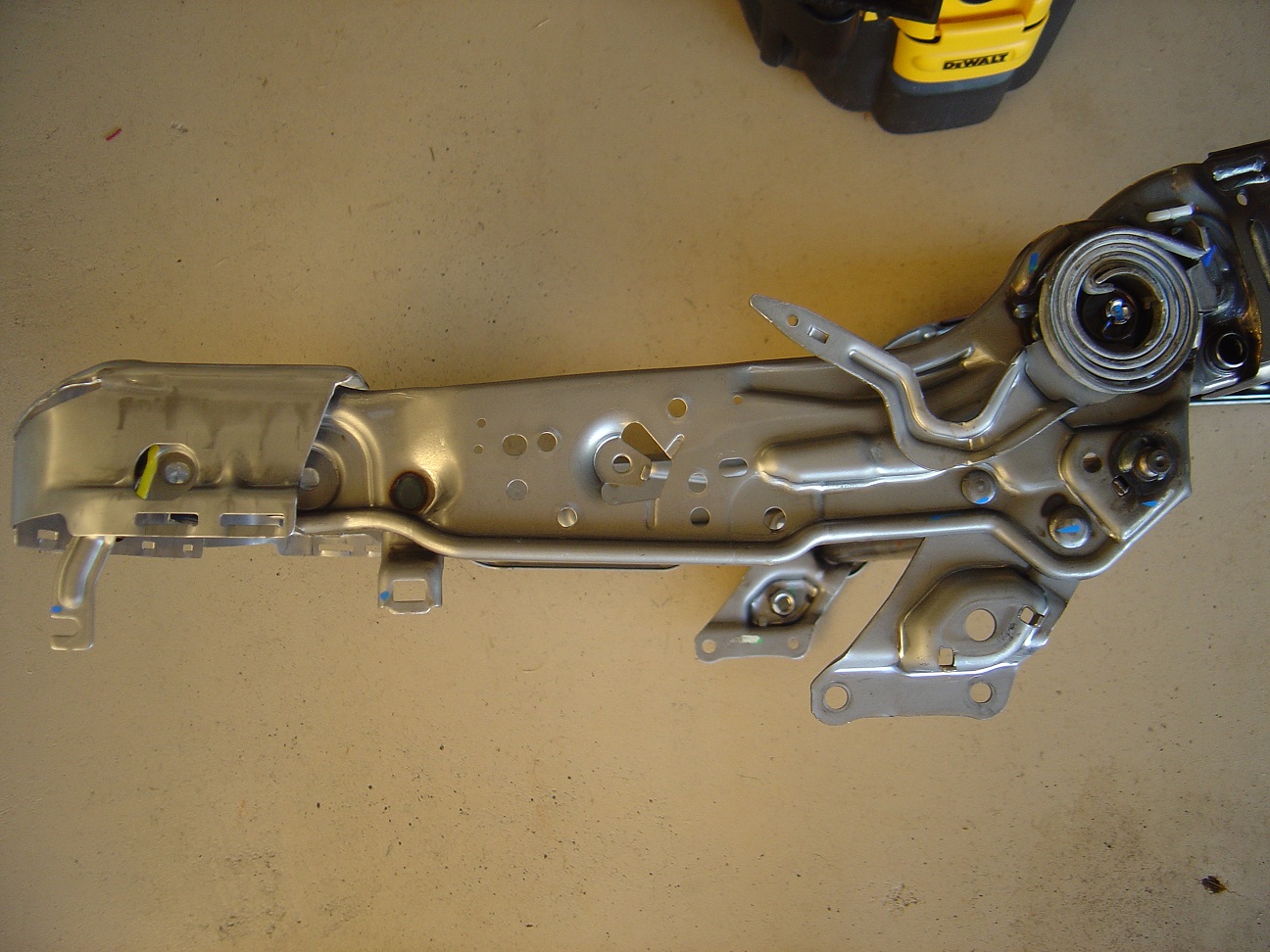 I added a new handle to the '08 | PriusChat